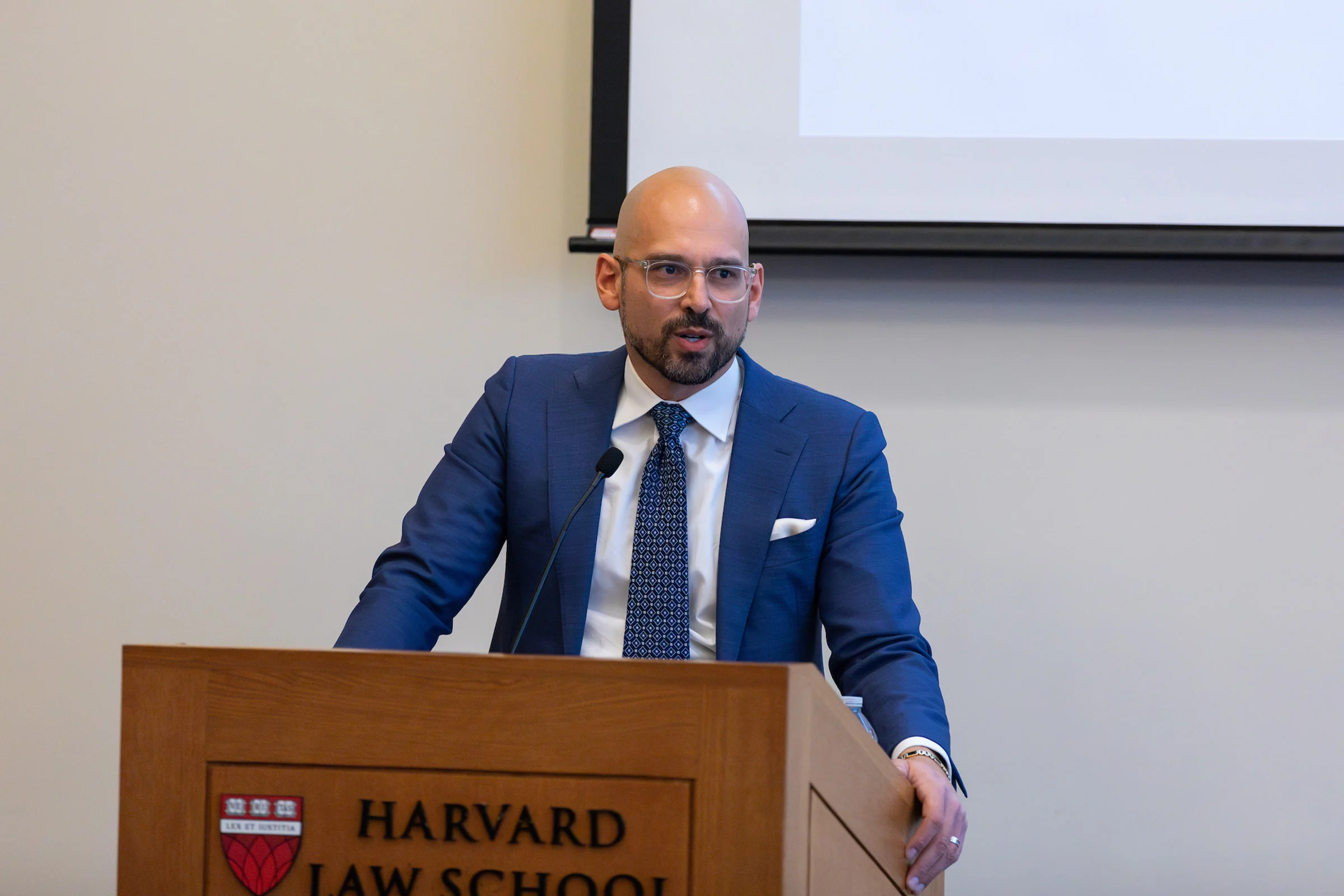 VIDEO: Harvard Says No to Trump, "Unquestionable Violation of First ...